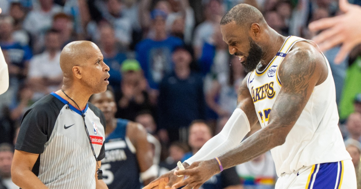 4쿼터 10점 리드 어디로…‘르브론 클러치 턴오버’ LAL, 2년 연속 PO 1라운드 탈락 위기