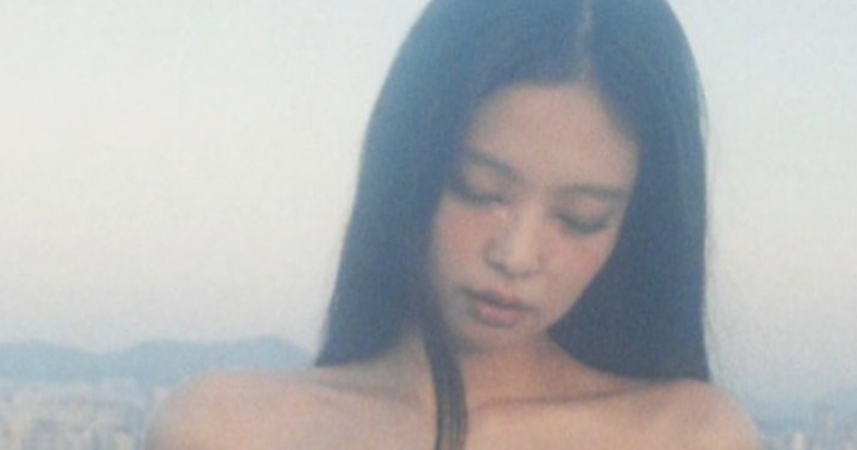 50년 장인이 ‘한 땀 한 땀’…만드는 데 300시간 걸린 제니 튜브 톱 ‘눈길’