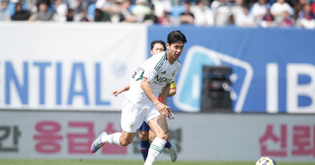 전북 전진우, K리그1 두 라운드 연속 MVP... K2는 부산 페신