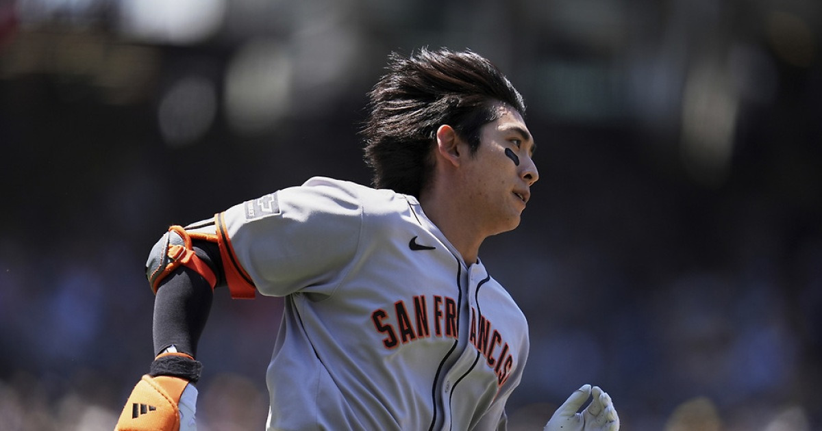 이정후에 빠져든 ‘후리건스’, 그들이 보는 이정후의 스타성은?···“KBO 스타일 영향 받은 독특한 플레이, SF 에너지의 중심”