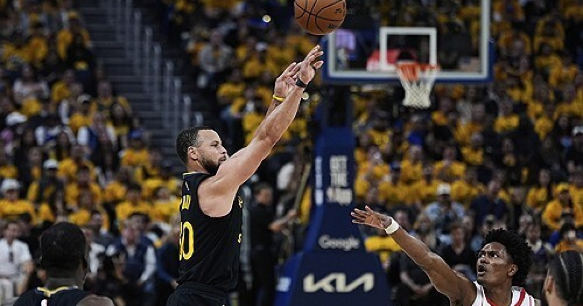 [NBA PO] ‘커리·버틀러 빛났지만···’ GSW, 휴스턴에 패하며 시리즈 전적 3승 3패