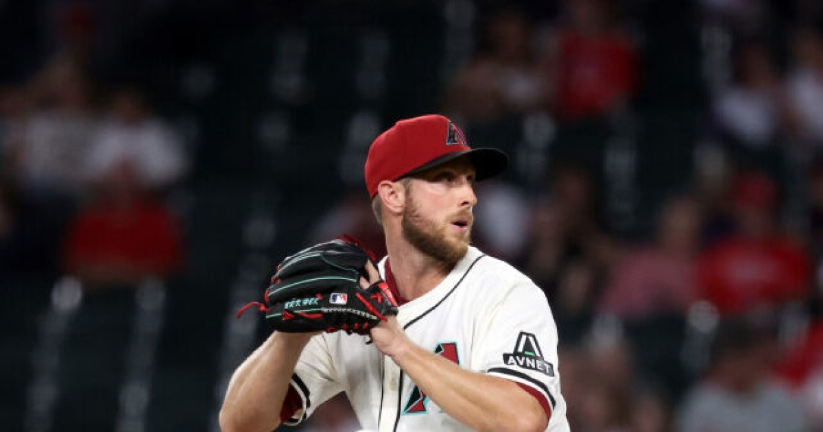 이젠 KBO→ML 역수출 신화의 아버지, 어느덧 ML 7년째·147G 등판…켈리의 시간은 멈추지 않는다