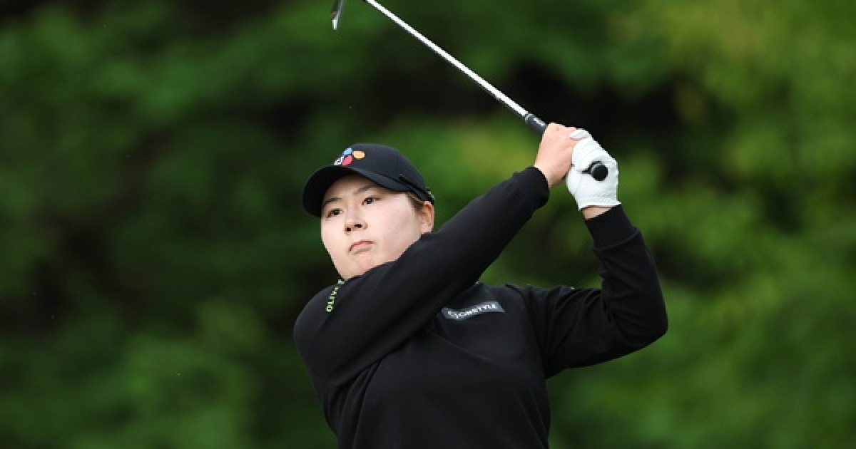 홍정민, KLPGA 챔피언십 3R 단독 선두 도약…2위 박현경과 5타 차