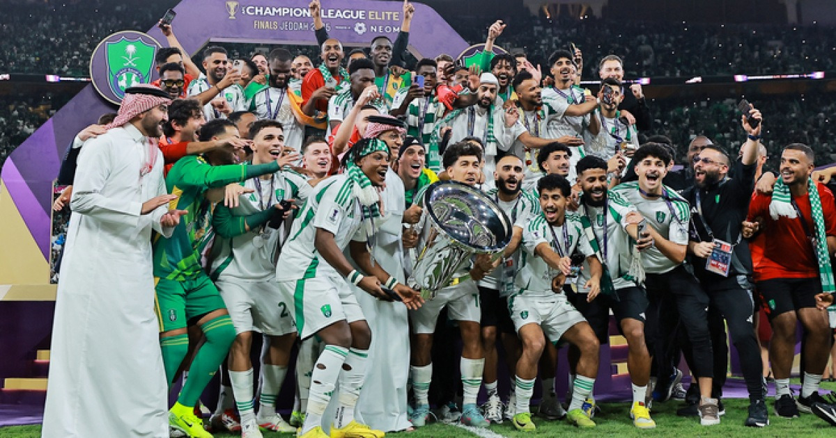 사우디 알 아흘리, ACLE ‘초대 챔피언’ 등극…MVP는 ‘前 리버풀’ 피르미누