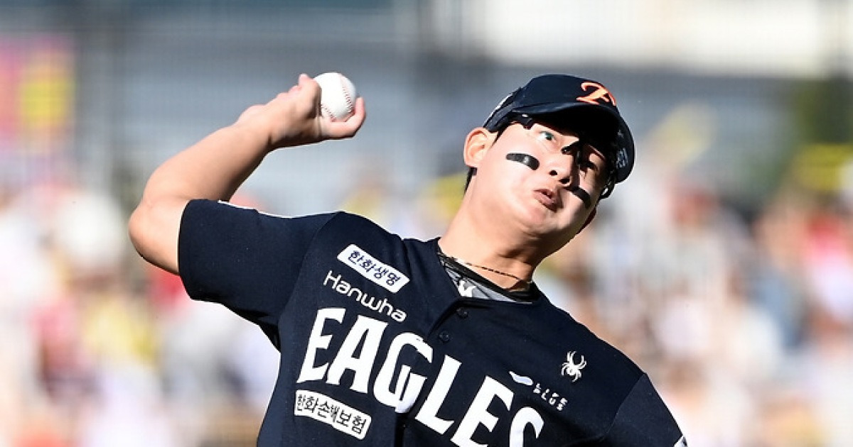 [포토] 김서현, 161Km 직구를 받아라