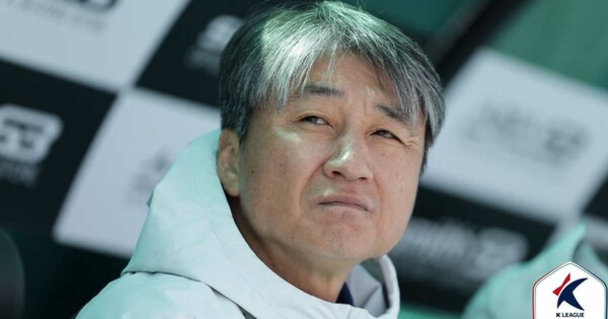 [k2.live] '시즌 첫 2연패' 전경준 감독, "불과 며칠 사이 벌어진 일...최선 다해 끊어내겠다"