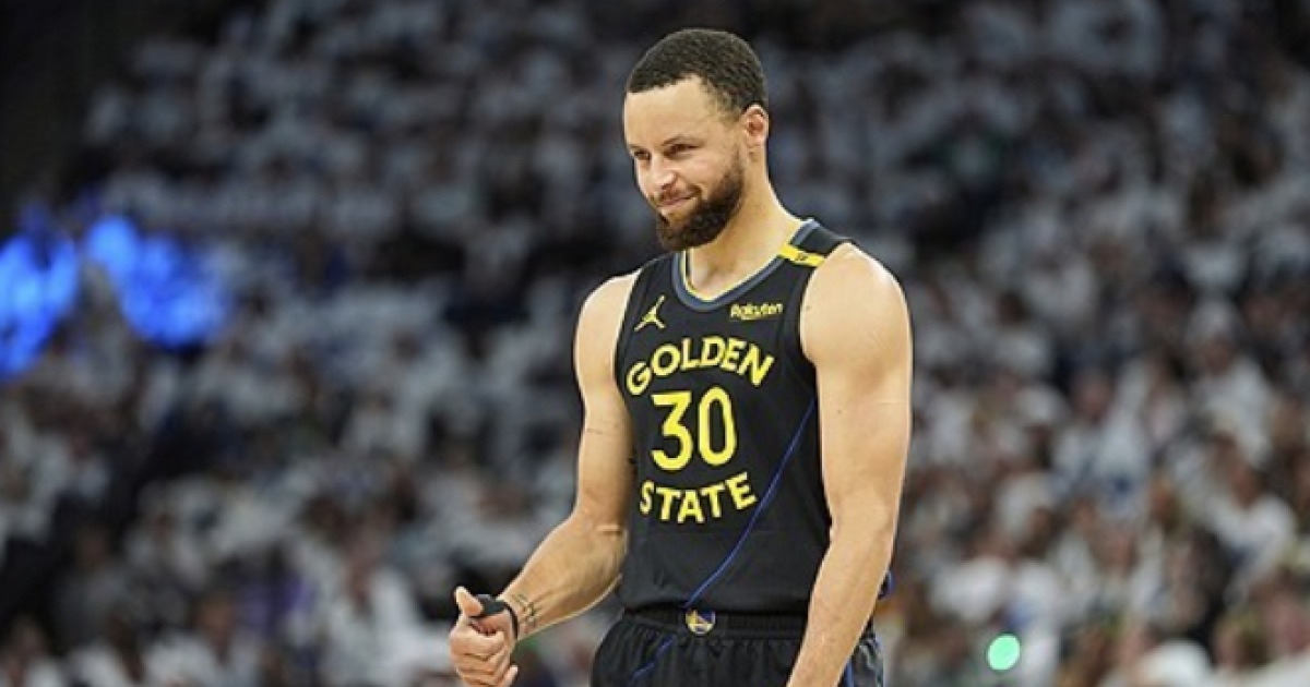 [NBA PO] GSW '초비상' 스테픈 커리, 2쿼터 도중 왼쪽 햄스트링 부상으로 코트 떠나