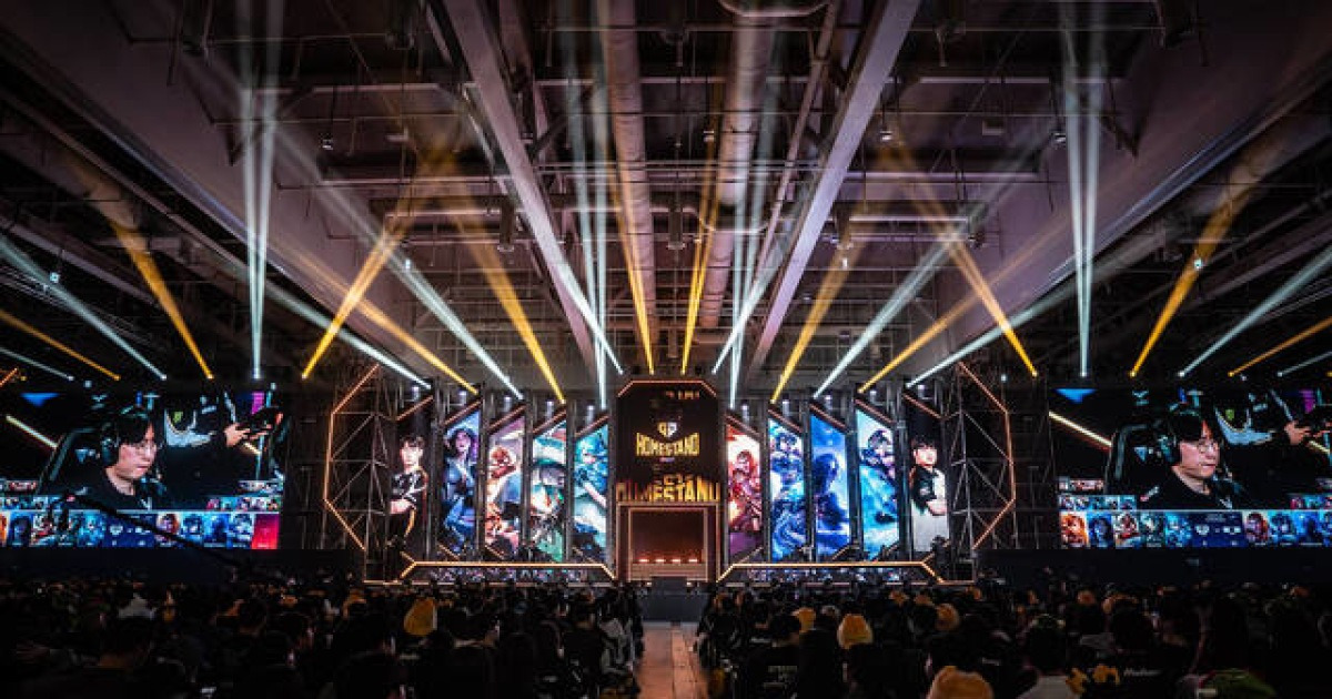 LCK 로드쇼 이틀간 4000석 꽉 찼다… 젠지·T1 승리