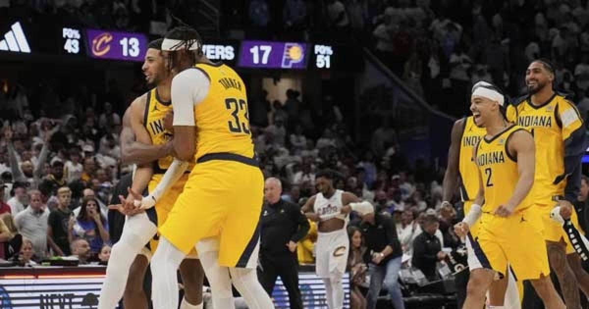 NBA, 혼돈의 봄농구...하위 시드 인디애나-GSW 승리