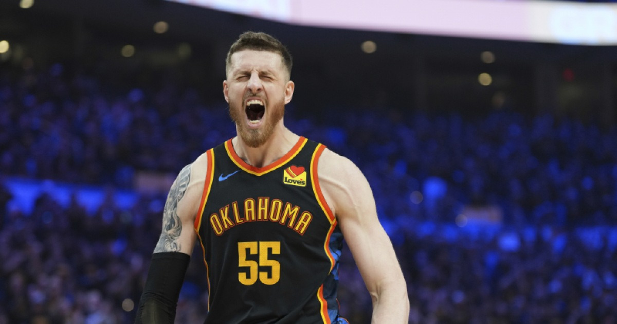 '역대 PO 전반 최다 87점' OKC, 또 40점 차 이상 대승…NBA 역사 썼다