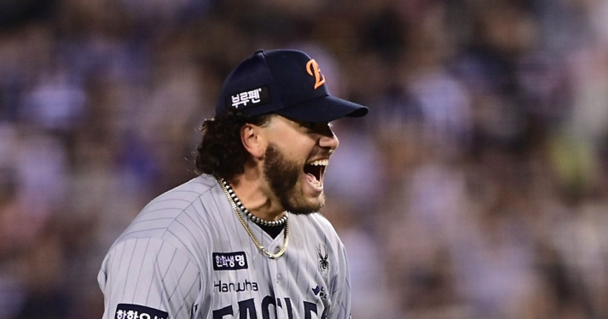 ‘6승 무패 ERA 1.70’ 한화 폰세, KBO리그 3~4월 월간 MVP 선정