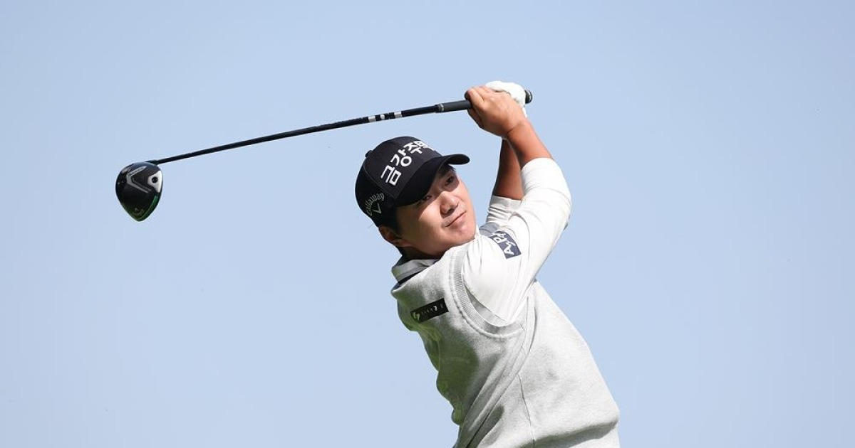 버디 폭격기 옥태훈, KPGA 클래식 1R 단독 1위…버디만 8개 성공