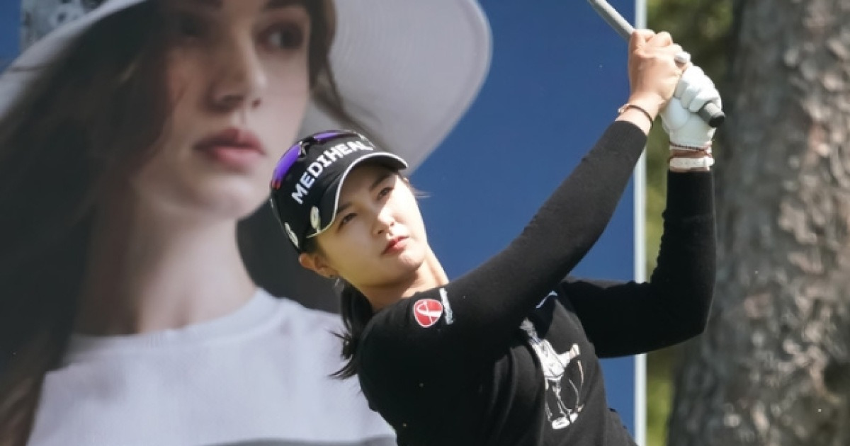 JLPGA 메이저 대회 톱10 달성한 박현경, 국내 선수 최초 'KLPGA 대상 포인트' 획득