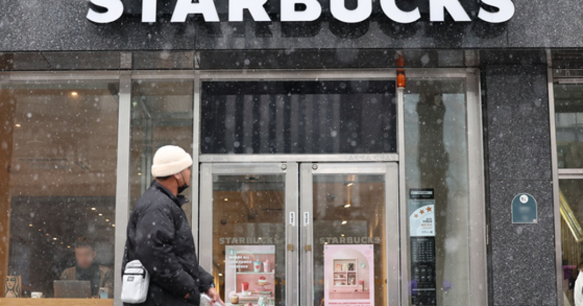 Wait, why is Starbucks suddenly open until 10 p.m.?
