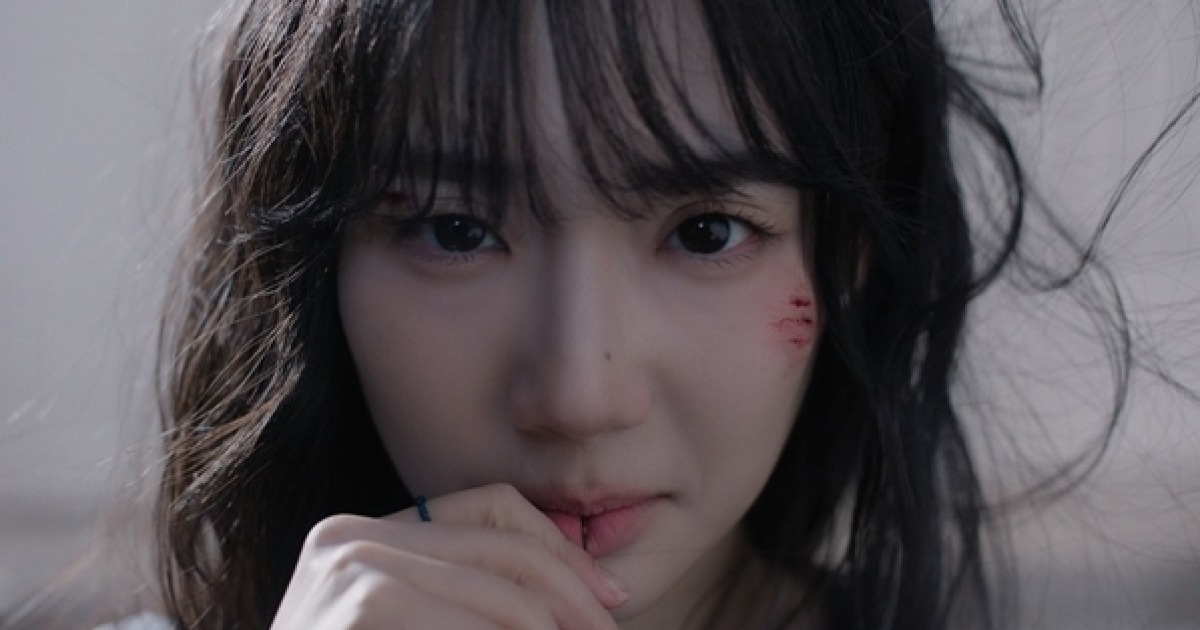 트리플에스 완전체, '깨어' MV 355만뷰 돌파...글로벌 팬 열광ing