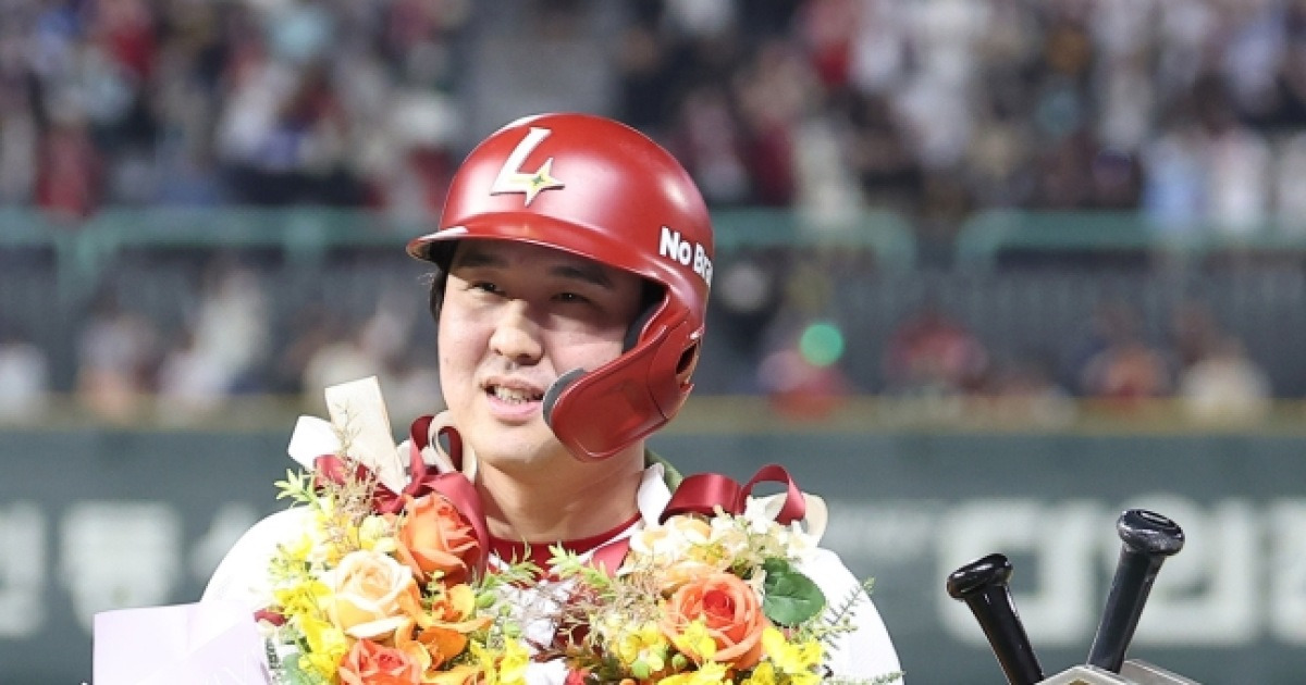 '소년장사' 최정, KBO리그 34년 역사 첫 '500홈런' 금자탑...팀도 6-3 짜릿한 역전승