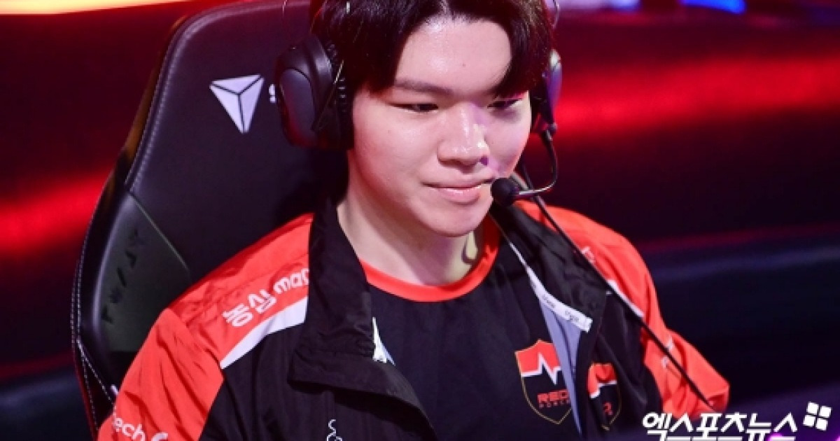 '킹겐 황사장 모드 발동!'…NS, 세트스코어 2대1로 BFX 제압 (LCK)