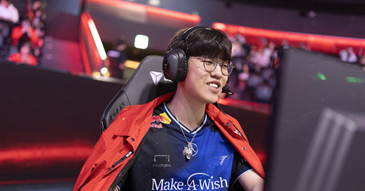 [LCK] 탈론 꺼낸 오너 활약... T1, OK저축은행에 2대 1 승