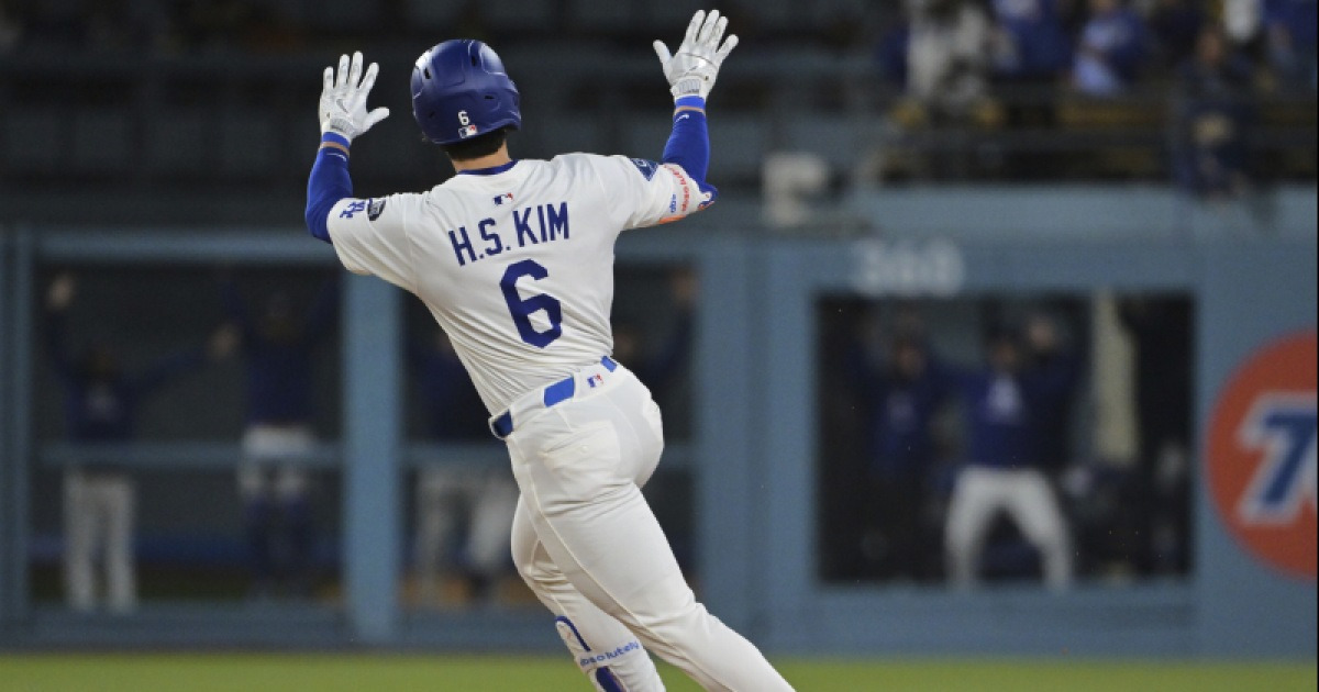 "김혜성 파워, 과소평가 말라" "새인가 혜성인가"...김혜성 1호포, MLB SNS도 주목했다