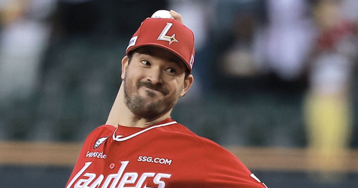 앤더슨 6이닝 무실점·최정 502호포…SSG, NC에 위닝시리즈