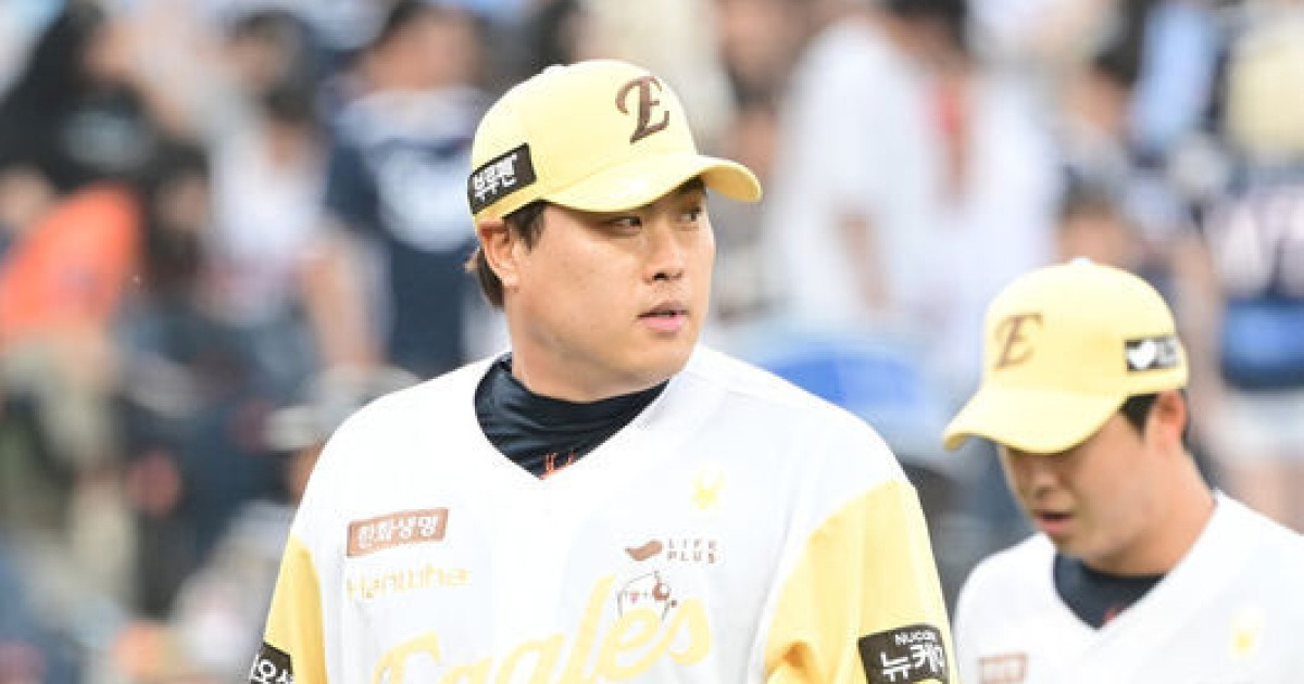 "ML서 더 던질 수 있었는데…일찍 돌아온 류현진 공이 크다" KBO 역대 최다 연속 매진, 한화 흥행 일등 공신