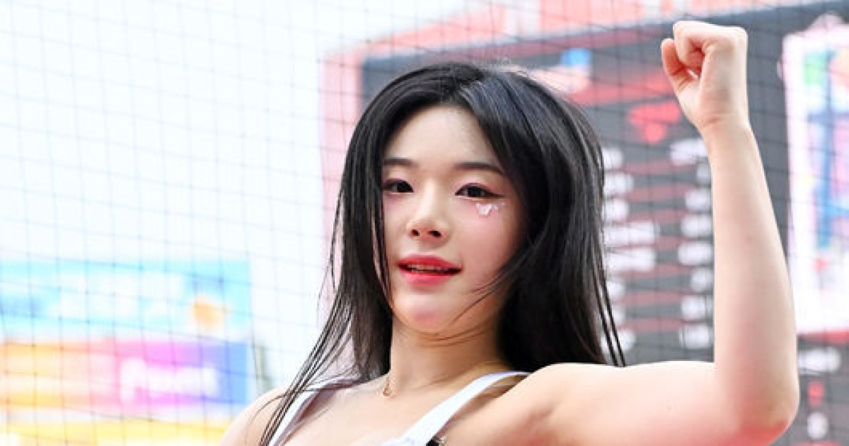 SSG 조연주 치어리더,'볼륨 몸매 뽐내며' [사진]
