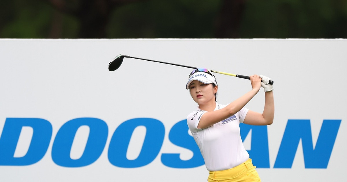 4연승 이예원, KLPGA 매치플레이 8강…2연패 도전 박현경은 탈락