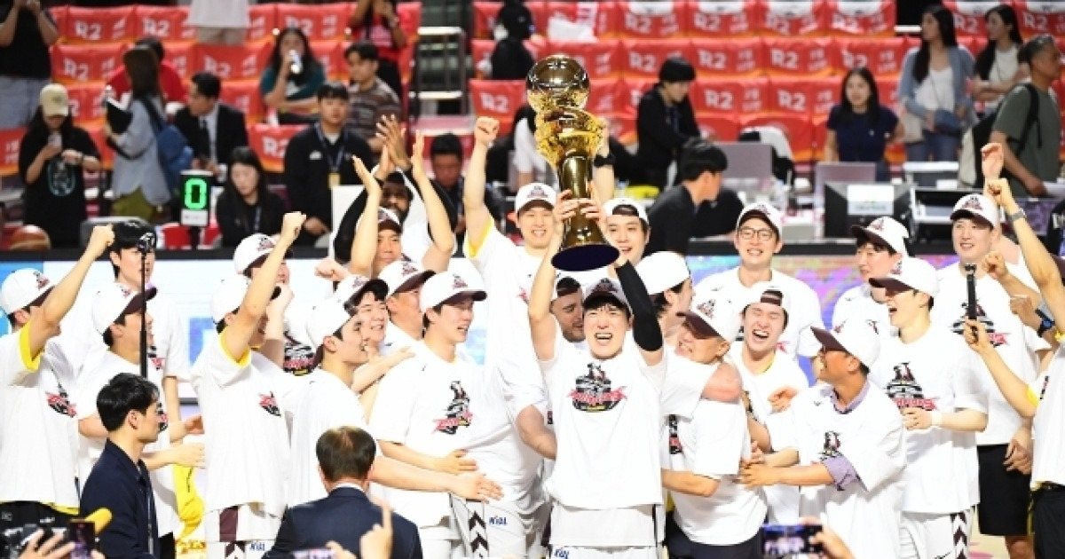 28년 만에 첫 우승 BUT ‘송골매 군단’은 편히 쉴 수 없다…LG, FIBA BCL 아시아 출전 “6월 초 소집 예정”