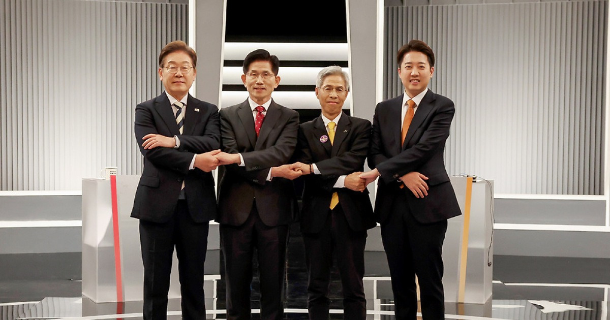 [뉴스NIGHT] 2차 TV토론 '불꽃 공방'...이·김 '한자릿수 격차'