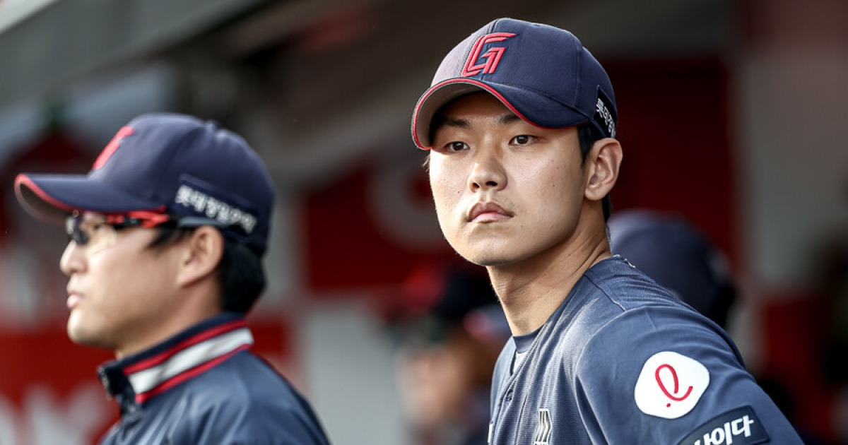 천하의 김현수를 병살타로 잡다니…롯데에 153km 좌완 신무기 등장, 숨어있던 특급유망주 드디어 결실을 맺나