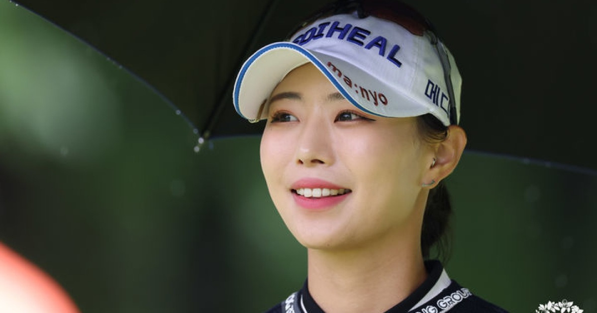이채은, KLPGA 투어 E1 채리티 2R 선두…이예원 컷 탈락