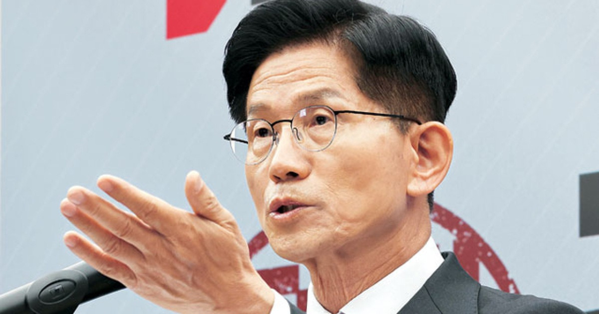 TK 다지는 김문수… 사전투표 전날 집토끼 잡기