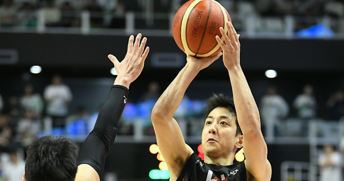 "형 허웅과 가족의 설득" FA 허훈, KCC로 간다…MVP 5명 슈퍼 팀 탄생