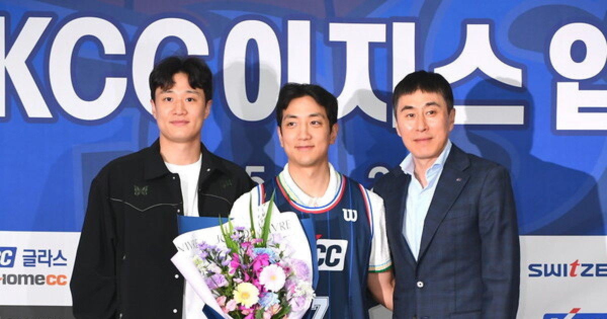 'KCC 입단식' 허훈 "MVP보다 우승반지면 충분" (종합)