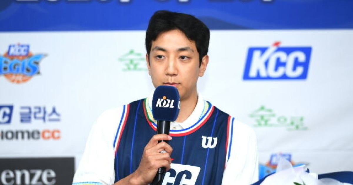 "KT의 섭섭한 마음 이해해…우승하기 위해 KCC 선택했다" 정든 KT 떠나 형과 한솥밥 먹은 허훈의 목표는 '우승'