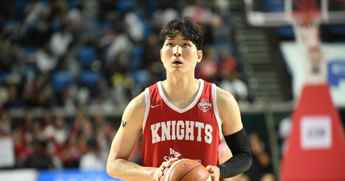 [오피셜] 서울 SK, MVP 안영준 잡았다→5년 총액 7억5천... '또 다른 대어' 김낙현도 FA 영입