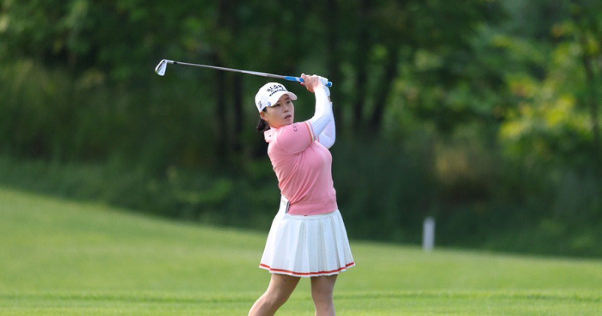 ‘쌍둥이 엄마’ 안선주, Sh수협은행 MBN 여자오픈 첫날 7언더 버디쇼