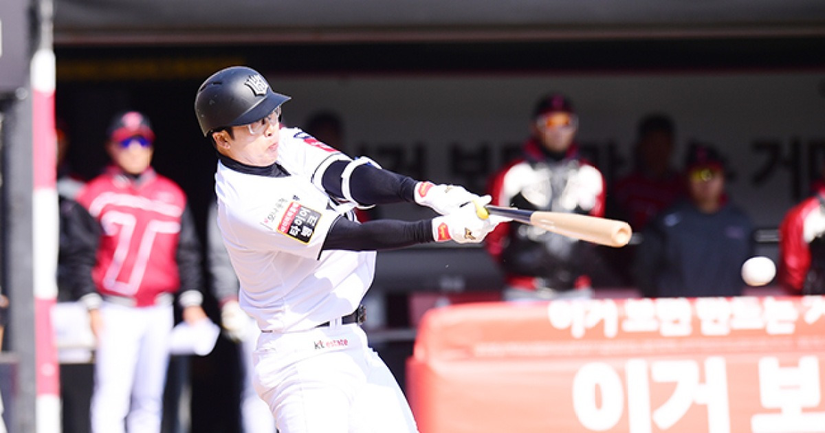 '허경민 8회 조상우 상대 결승 2루타' KT, KIA 꺾고 3연승 질주
