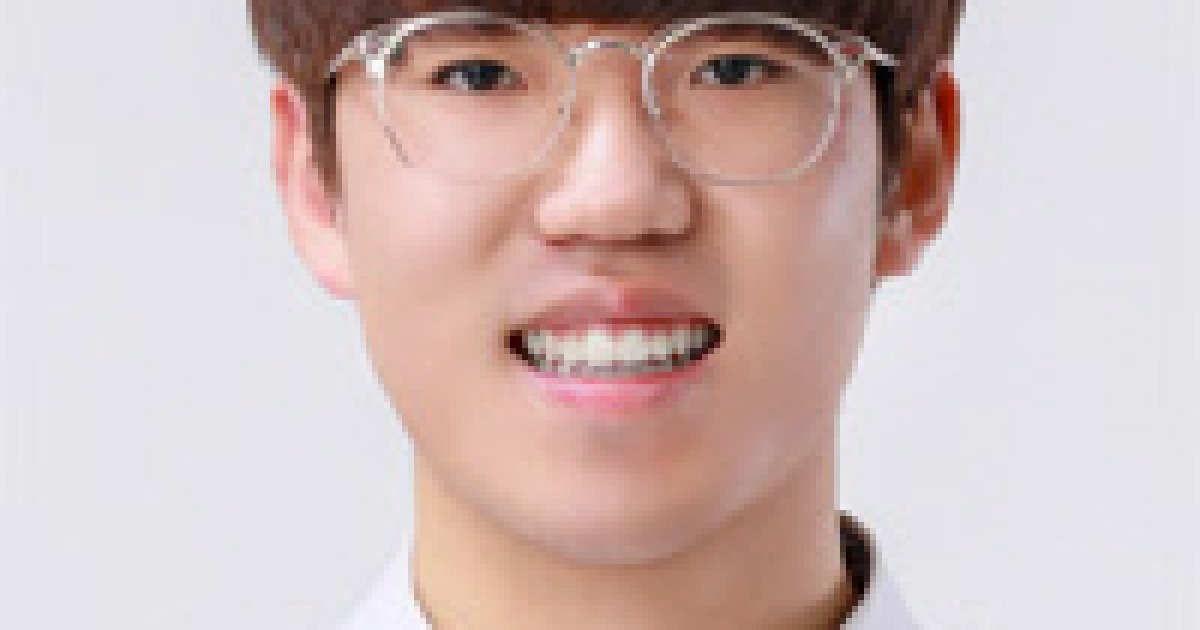 나는 오늘 ( OOOO )를 위해 투표합니다