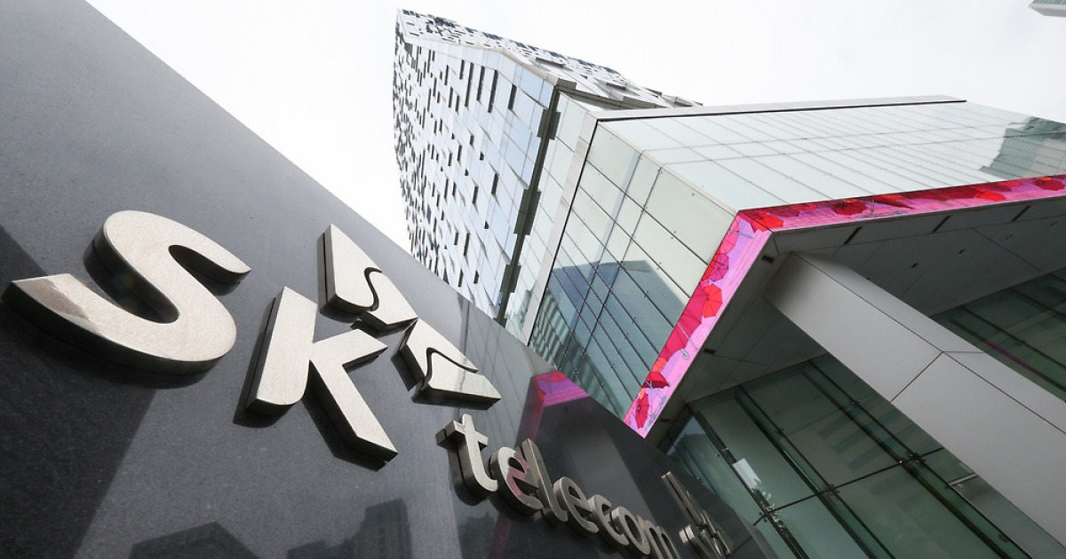 Nearly 1 million users switch mobile carriers in May in wake of SKT data breach