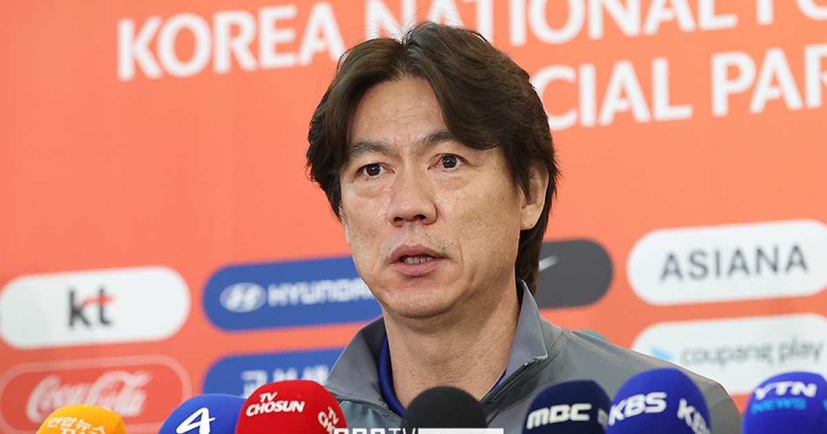 [SPO 현장] 이라크 원정에 '캡틴 SON' 못 뛰나...홍명보 감독 "무리하게 기용할 생각은 없다"