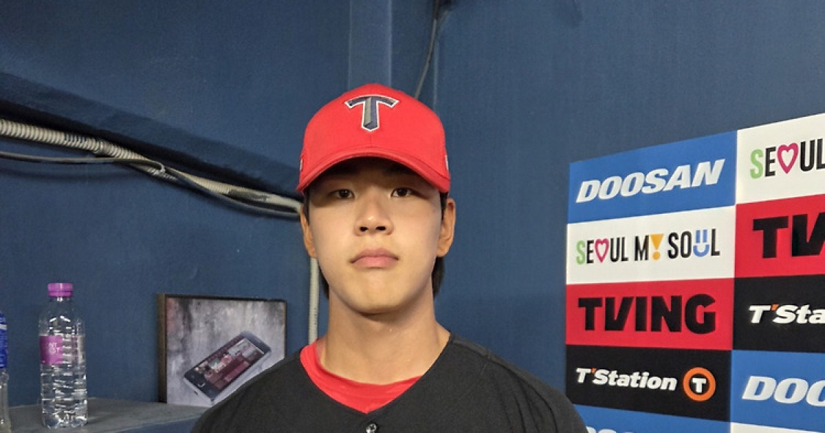 7년 묵은 데뷔전 → 잠실 전광판 '154km 쾅!' 찍히자 3루가 열광했다. KIA팬 설레게 한 '중고 특급신인' 나왔다!