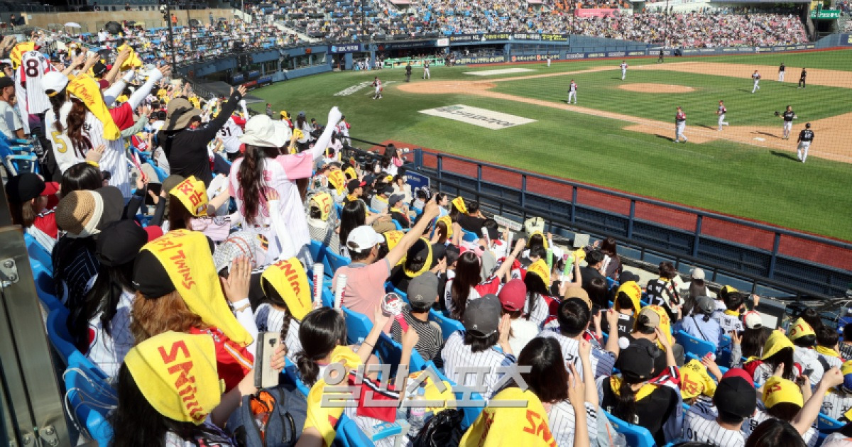 KBO리그 역대 최소 경기 500만 관중 달성...2년 연속 1000만 돌파 청신호