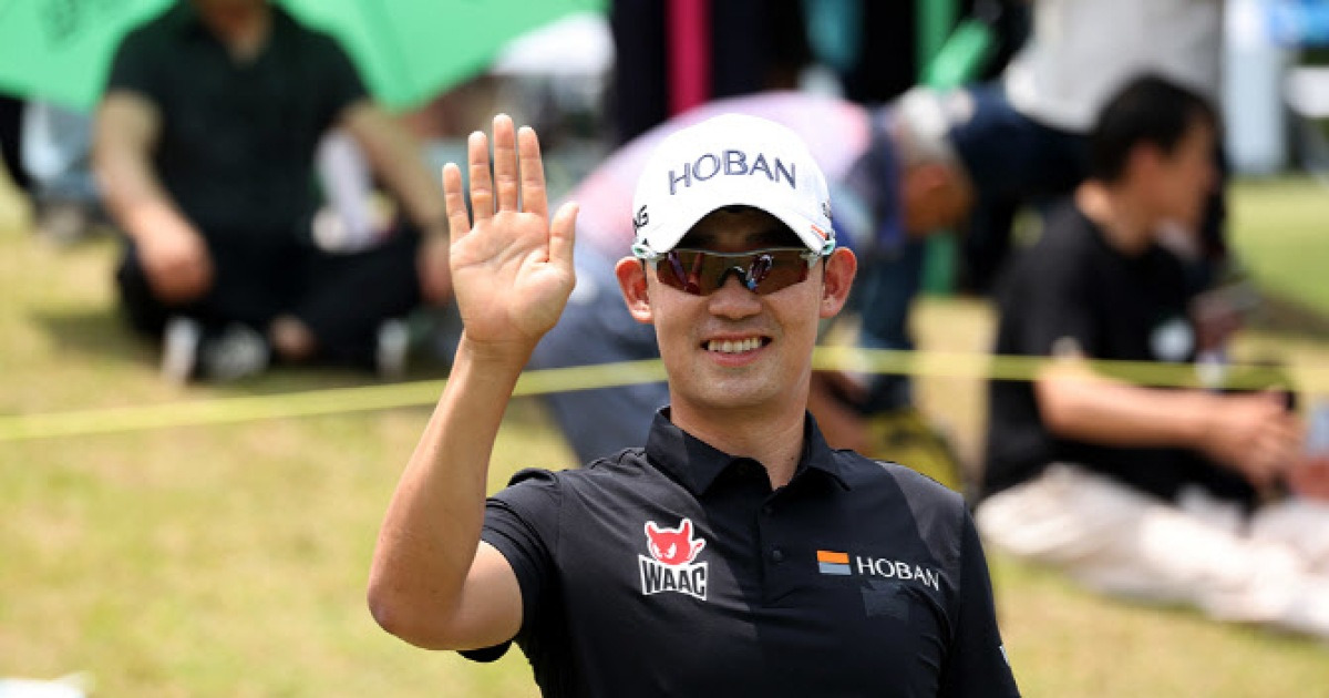 통산 10승+30억원 돌파 노리는 김비오, KPGA 부산오픈 2R도 선두