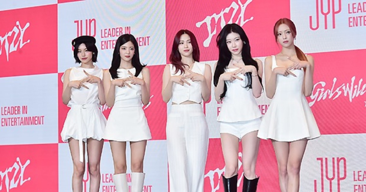 있지 "소속사 JYP엔터와 재계약 조율 중, 좋은 소식 들려주겠다" [TD현장]