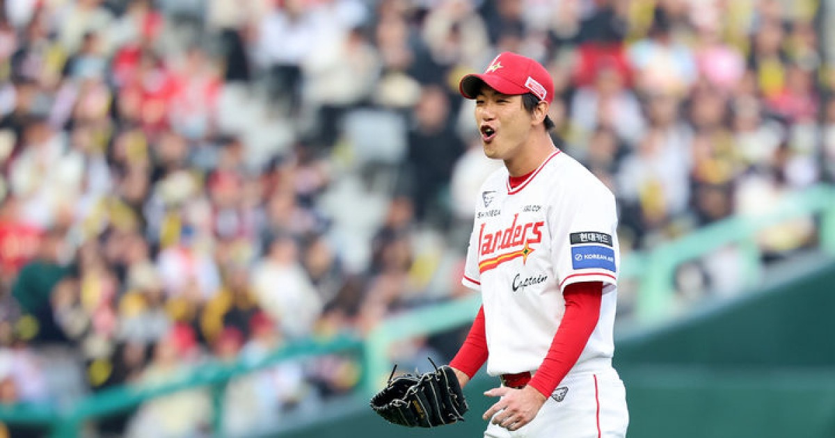 SSG 김광현, 3번의 계약으로 총 257억원…KBO리그 다년 계약 3위