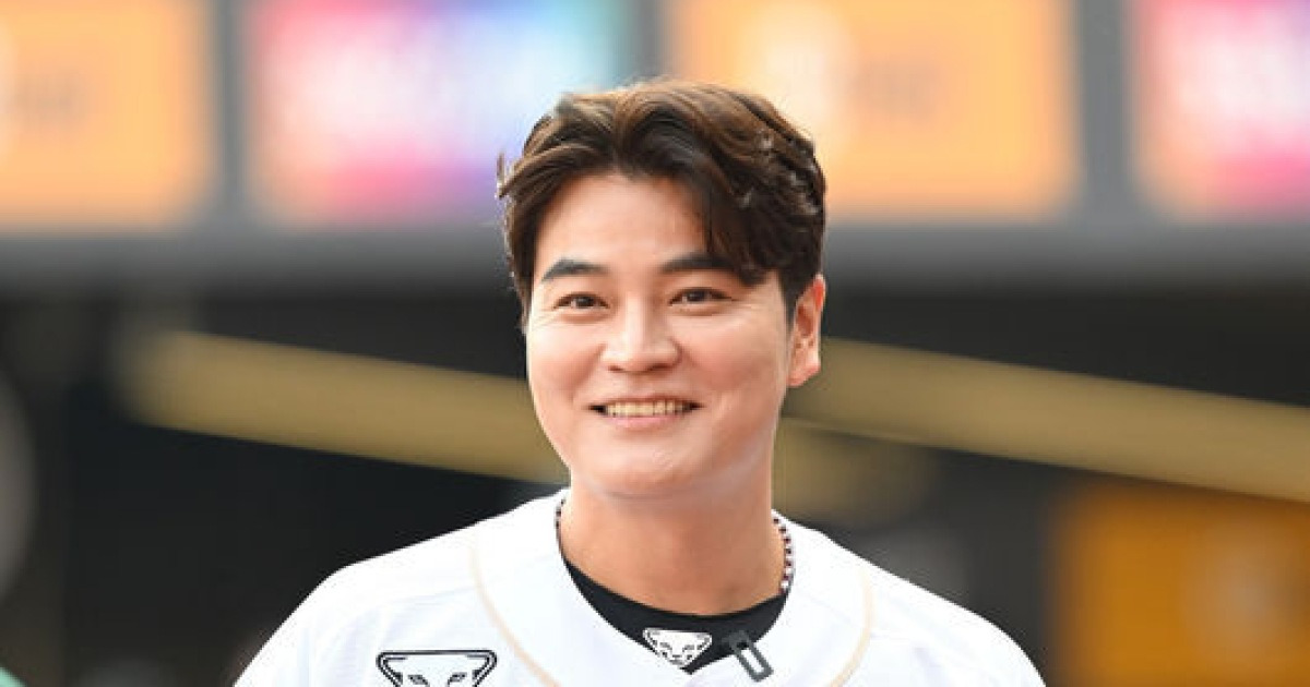 ‘ML 16년-KBO 4년’ 20년 질주 마친 추신수의 은퇴식, 친구 이대호의 축하 “열심히 노력했고 고생 많았다” [오!쎈 인천]