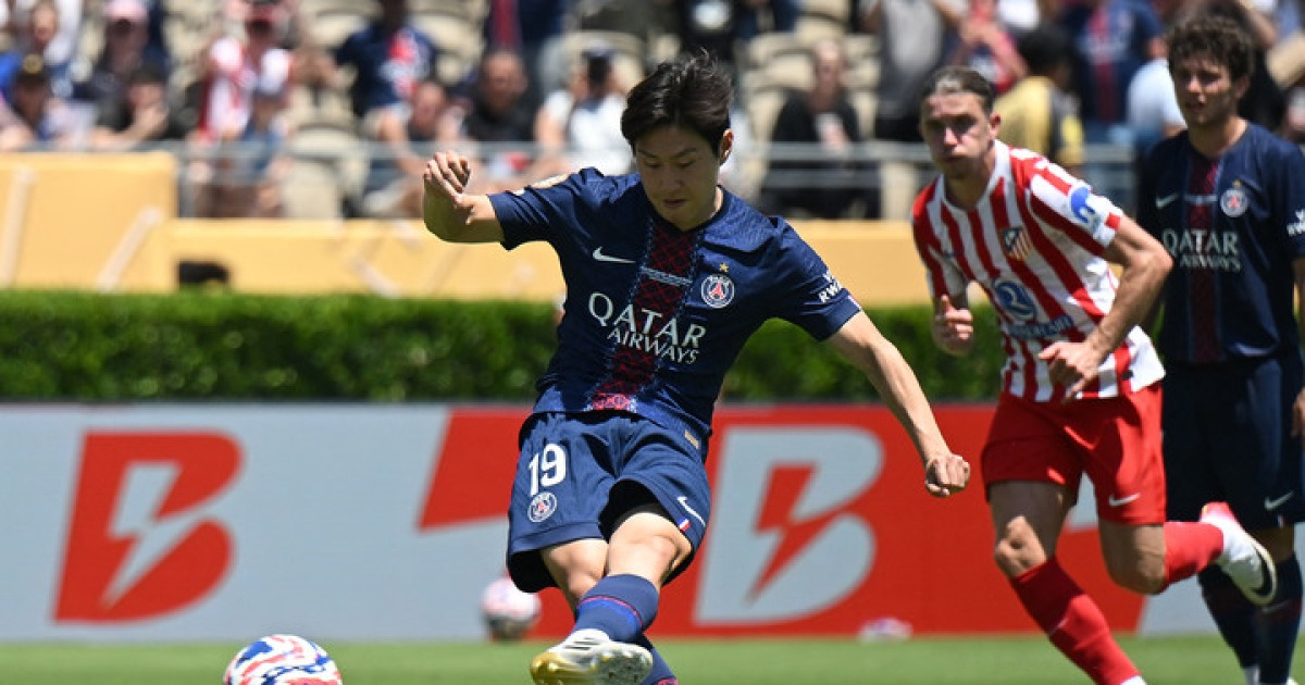 '이강인 PK 쐐기골' PSG, 클럽 월드컵 첫 경기서 '랑글레 퇴장' ATM 4-0 대파