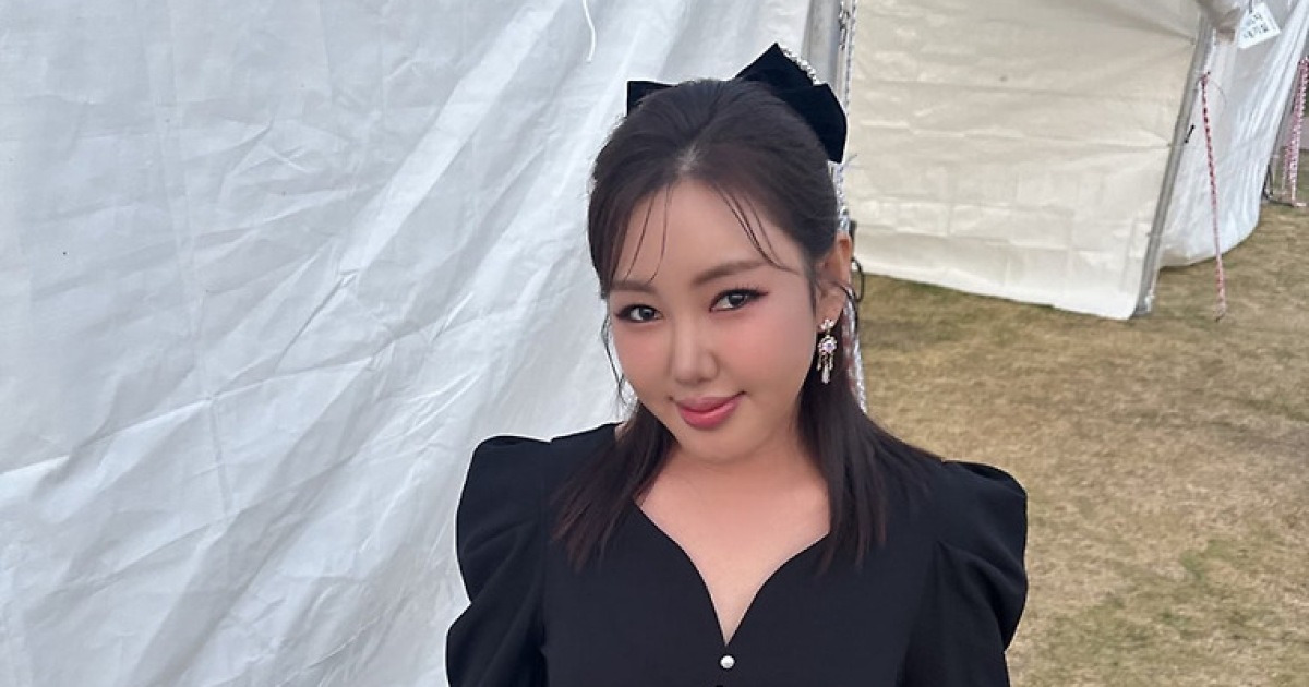 153cm 송가인, 뼈말라 수준 체중 감량..살 빼고 더 작아졌네