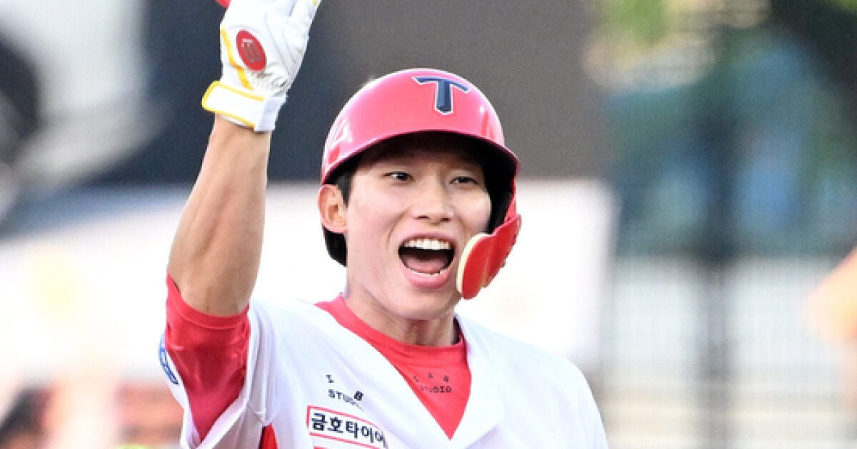 김호령 웃으면 이긴다. 천적 울린 3타점 2루타+총알 홈보살....KIA, KT 꺾고 3연승 [광주 리뷰]